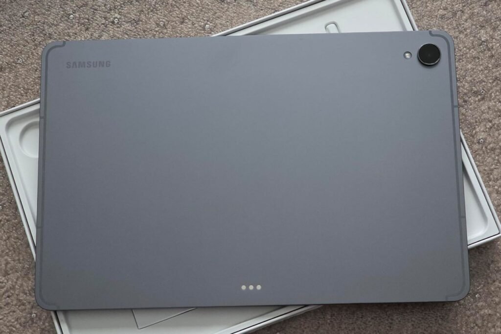 Samsung Galaxy Tab S11 Review 2026: Bright, Fast, Pen-Ready